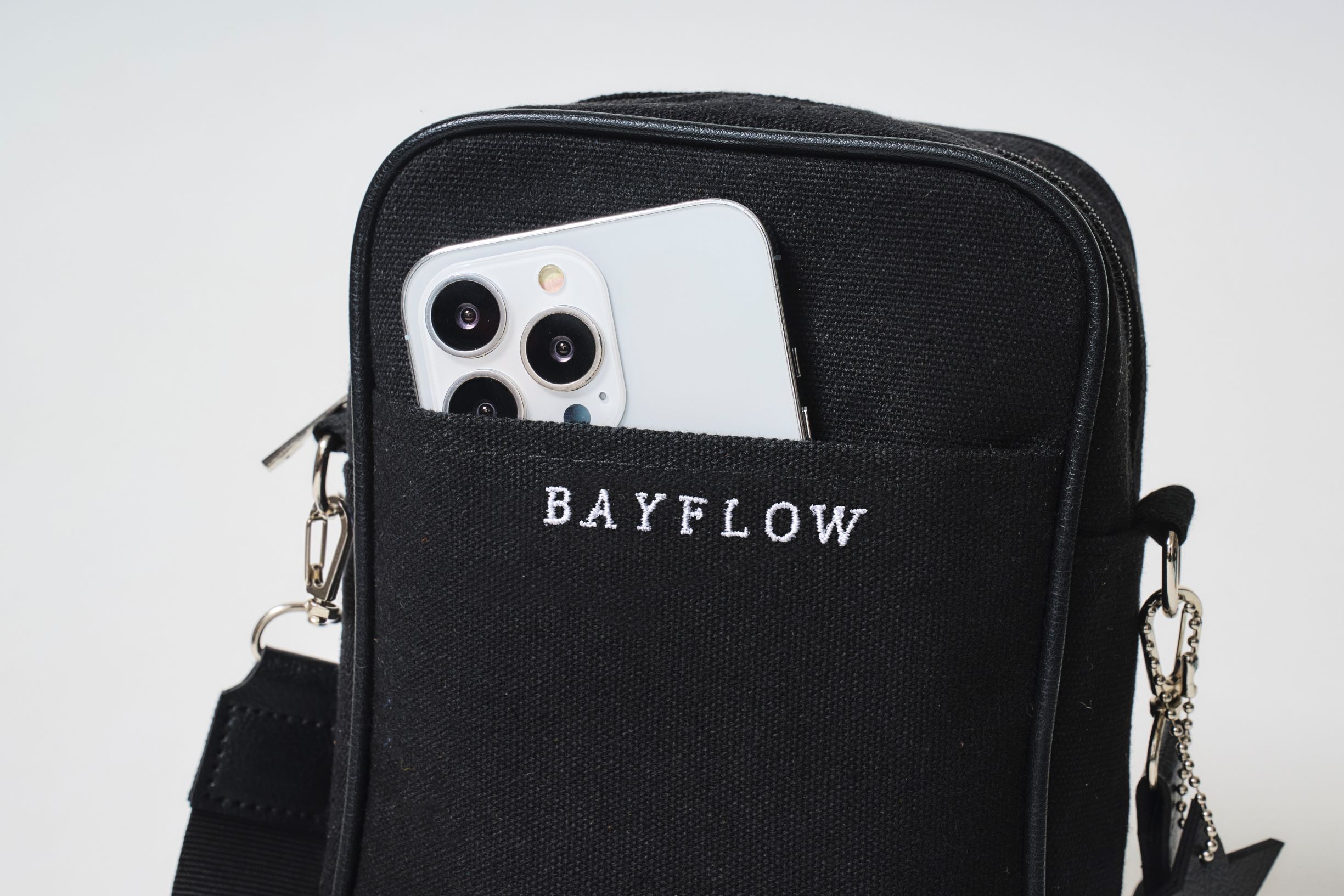 BAYFLOW LOGO BOOK special package【ローソン・HMV限定】2024年3月6日発売|実用・ホビー