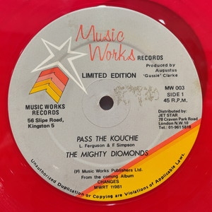 【中古:盤質B】 Pass The Kouchie : Mighty Diamonds | HMV&BOOKS online - MW003