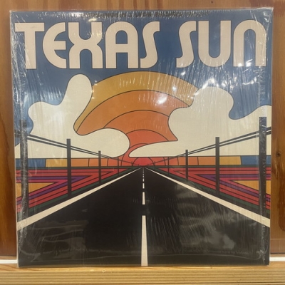 【中古:盤質AB】 Texas Sun Ep (半透明オレンジ・ヴァイナル仕様/アナログレコード) : Khruangbin / Leon ...
